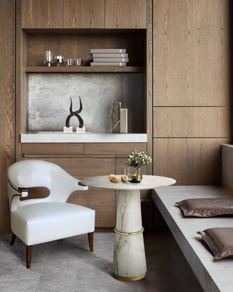 LIVING ROOM PIECES IN A CONTEMPORARY SPACE WITH A UNIQUE CHARACTER