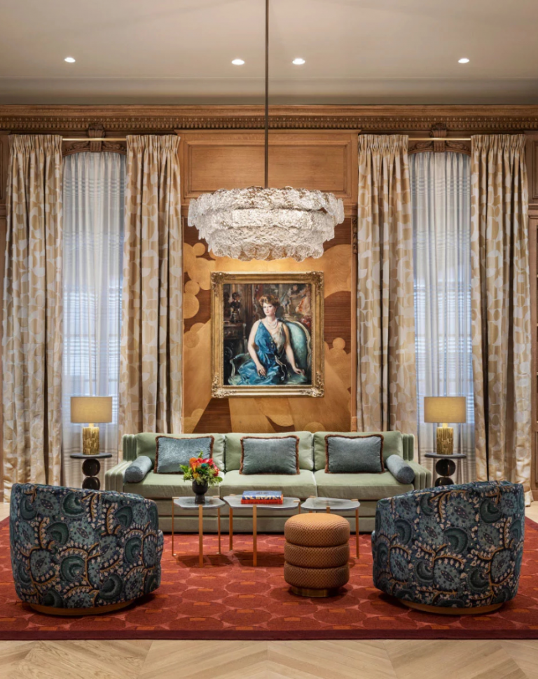 Sofas in a Russian Living Room: A Symbol of Comfort and Hospitality ...